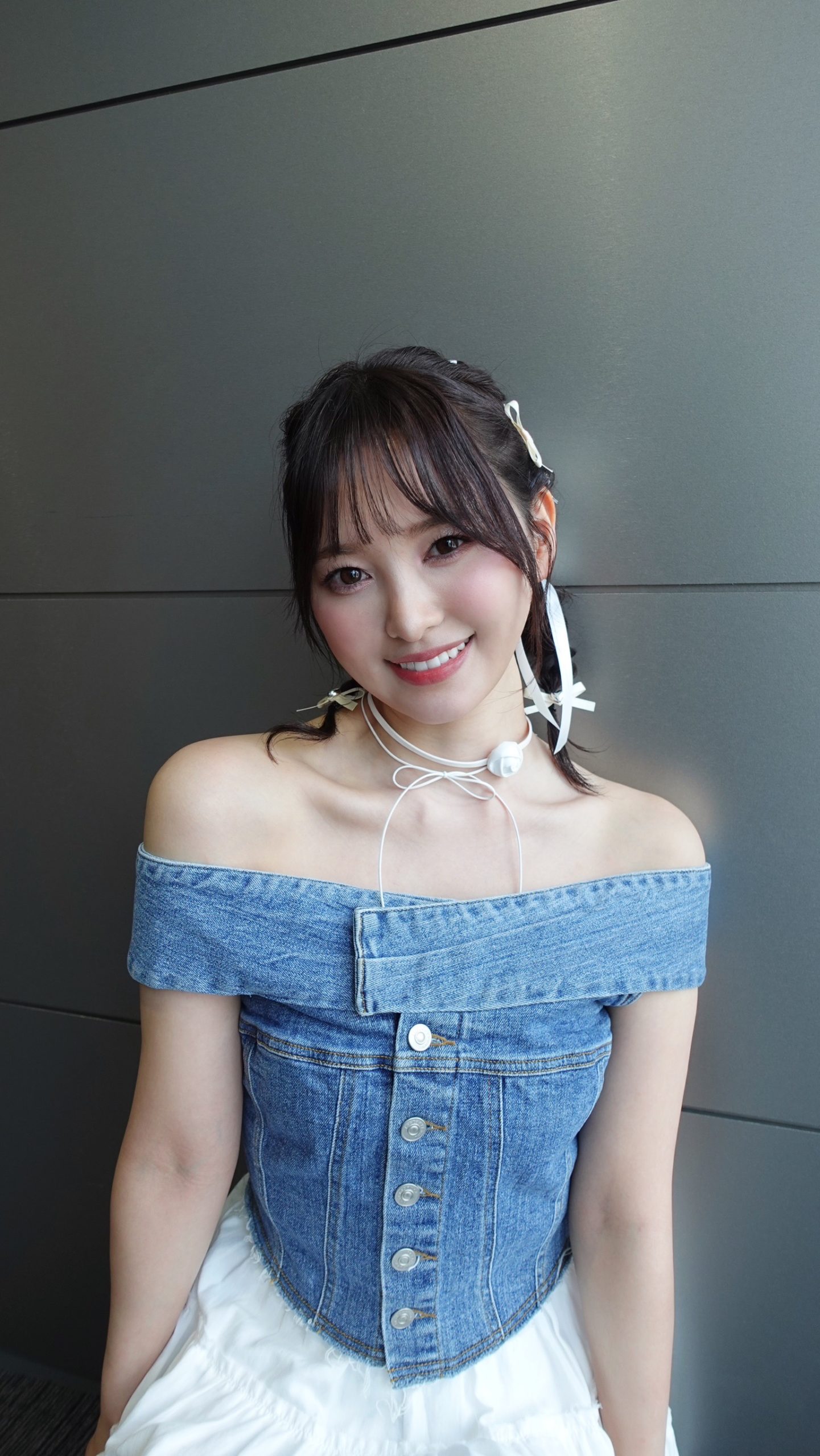 兒玉遥、ファッションショーに肩出しコーデで登場！ | Liveen Times